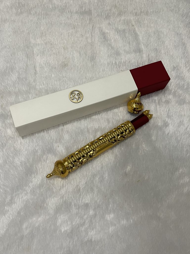 Premium scroll with Matt finish magnetic box and golden cylinder fiber ...