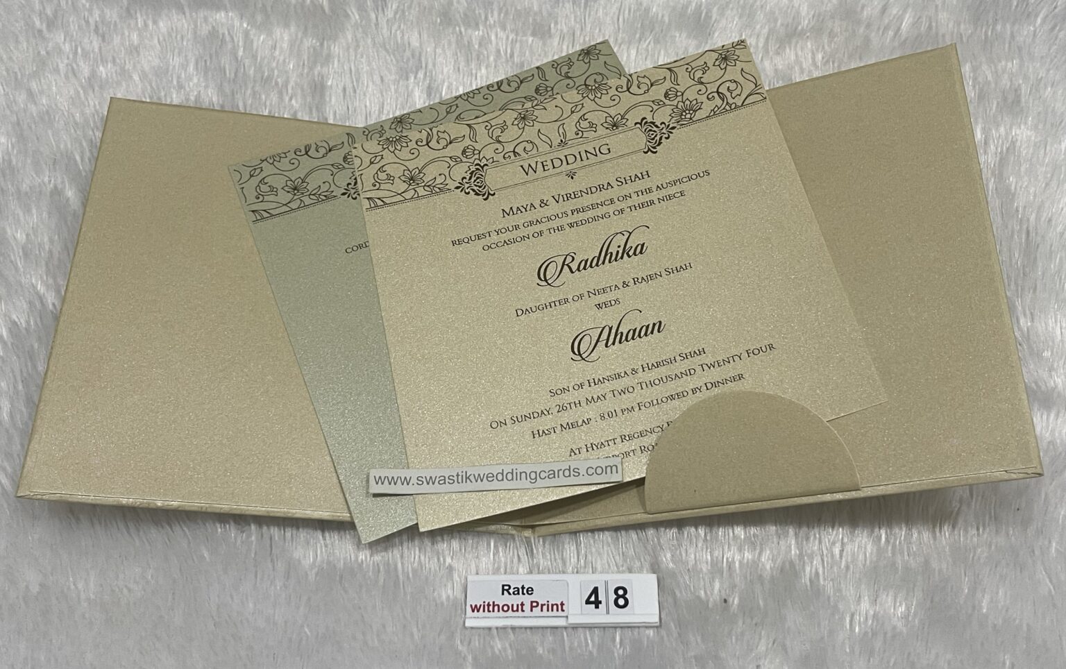 Hardbound mettalic finish paper wedding invitation card with 2 inserts ...